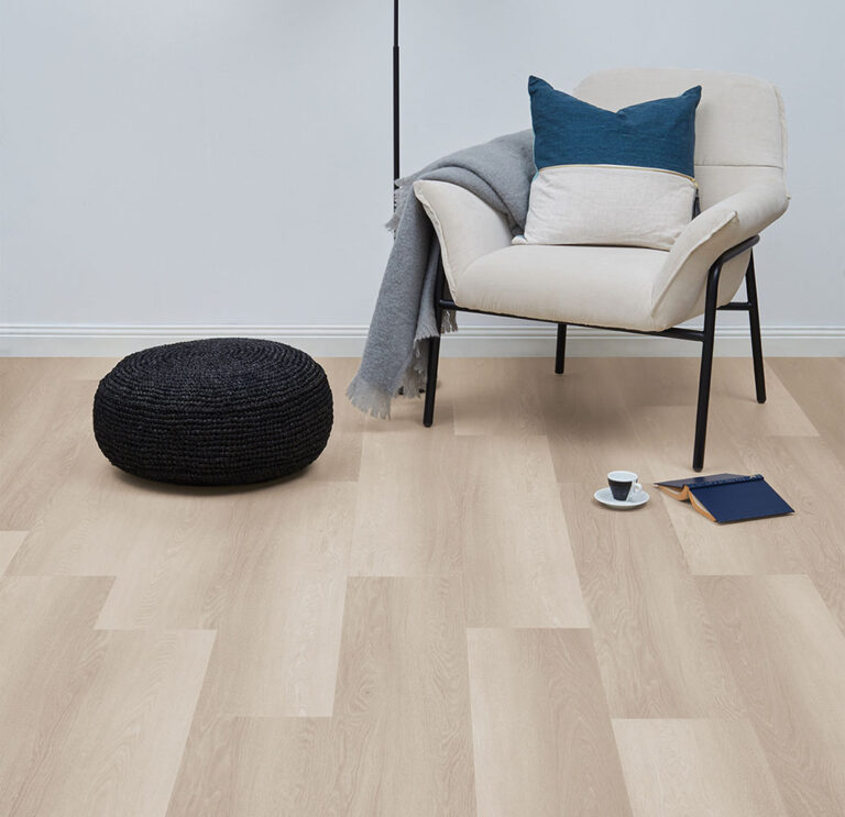 Natural Oak Vinyl Plank - Heartridge Flooring