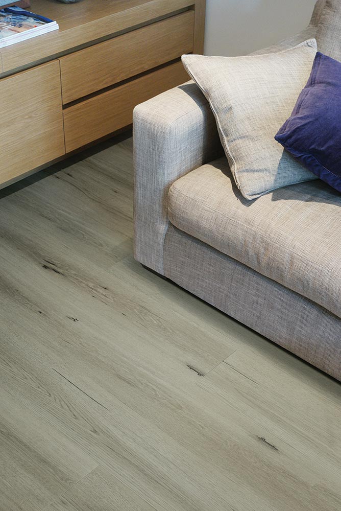 Natural Oak Vinyl Plank - Heartridge Flooring