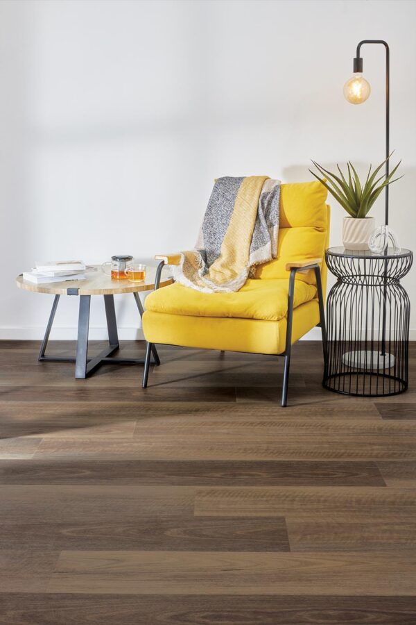 Natural Oak Vinyl Plank - Heartridge Flooring